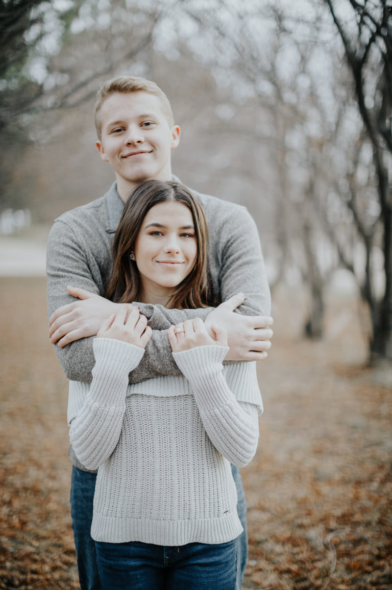 5 tips to nail your engagement session photos | Abigail Maki